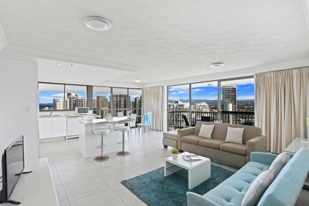 Main Beach Accommodation Gold Coast - DeVille Apartments